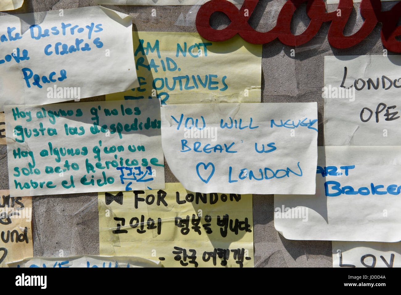 London Bridge Messages High Resolution Stock Photography and Images - Alamy