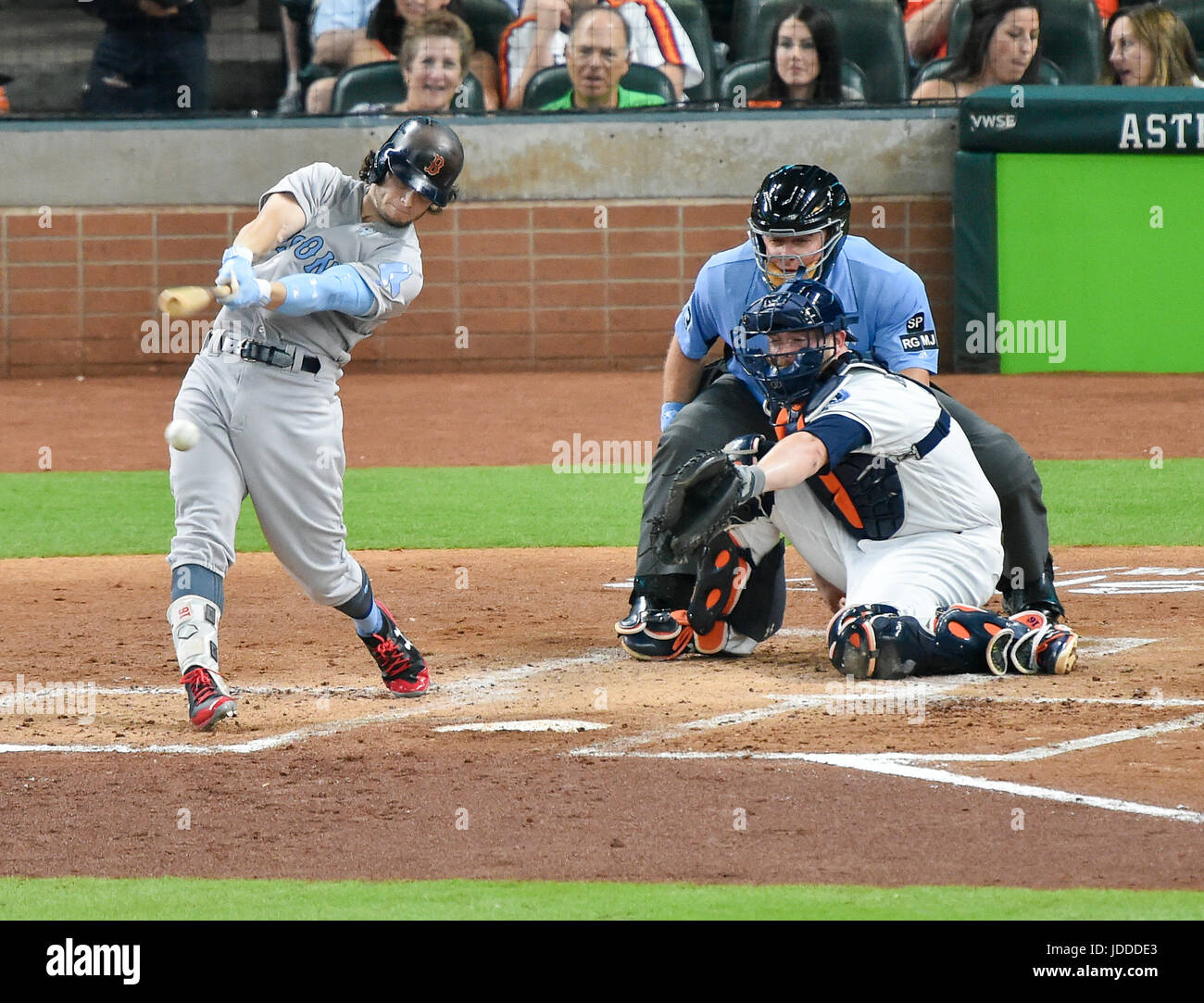 Houston, TX, USA. 18th June, 2017. Boston Red Sox left fielder Andrew ...
