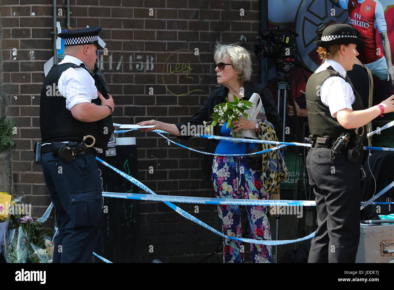 Transport flowers police woman hi-res stock photography and images - Alamy