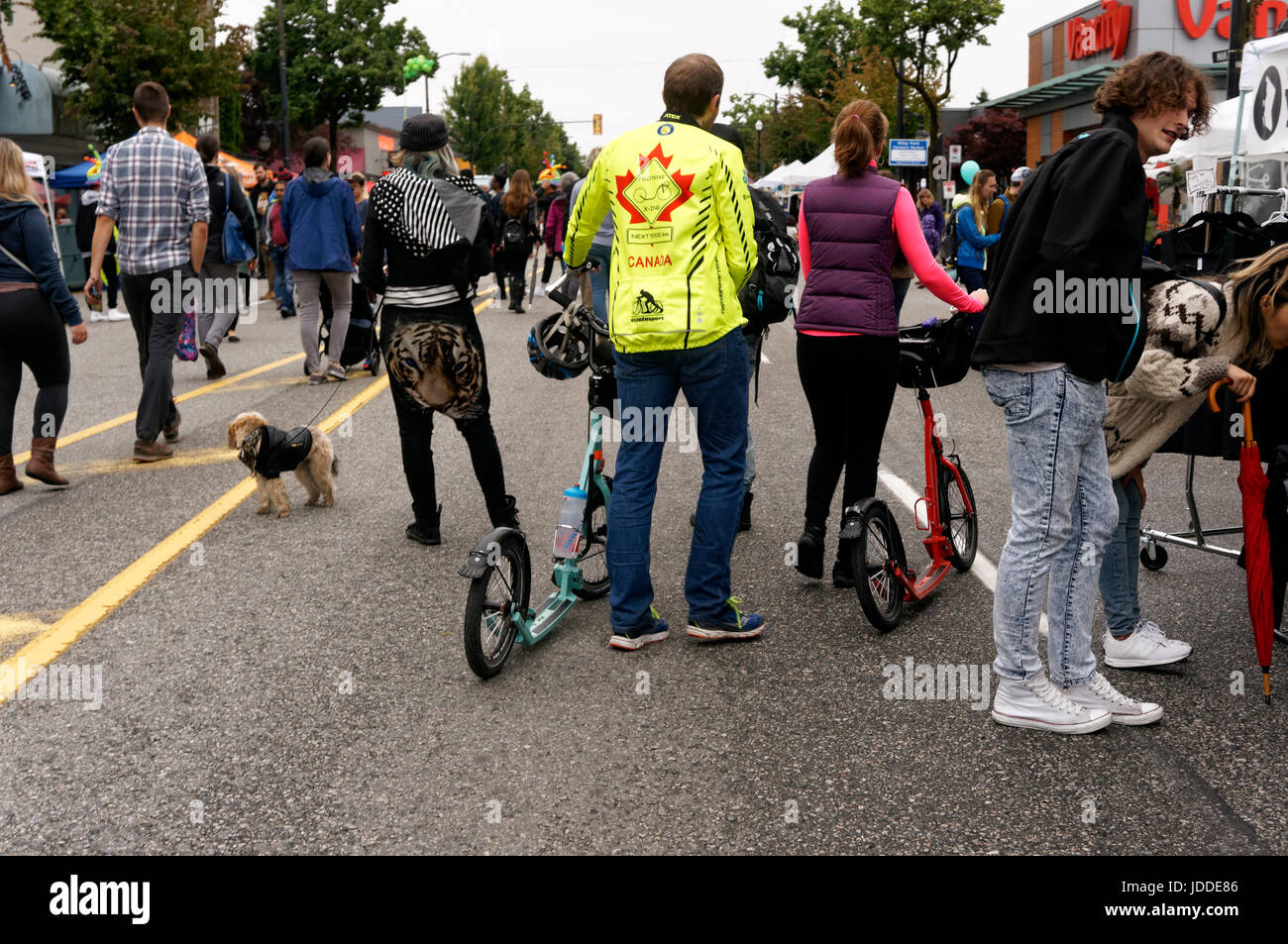 People strolling along Main Street during Car Free Day 2017 ...