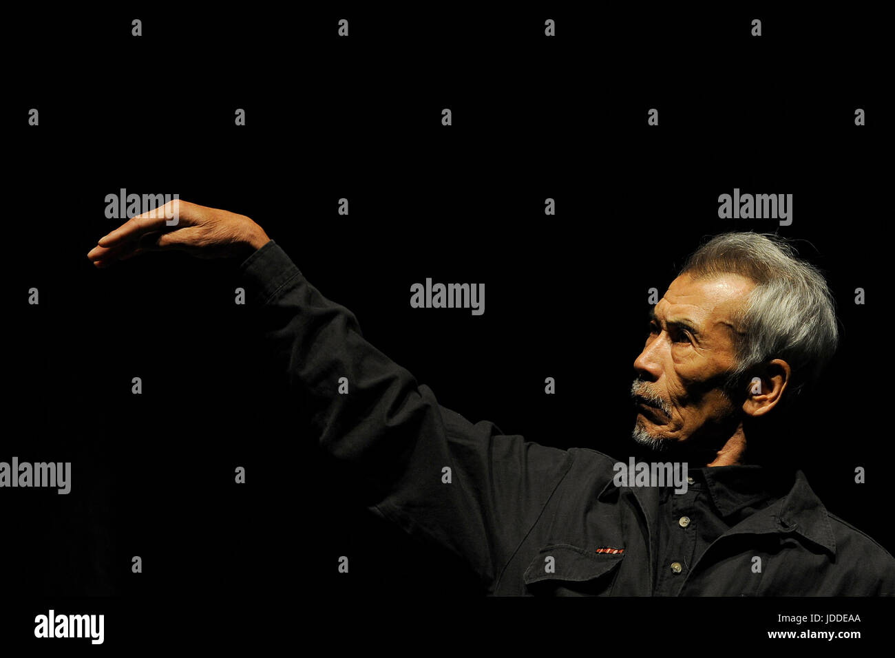 Min tanaka hi-res stock photography and images - Alamy