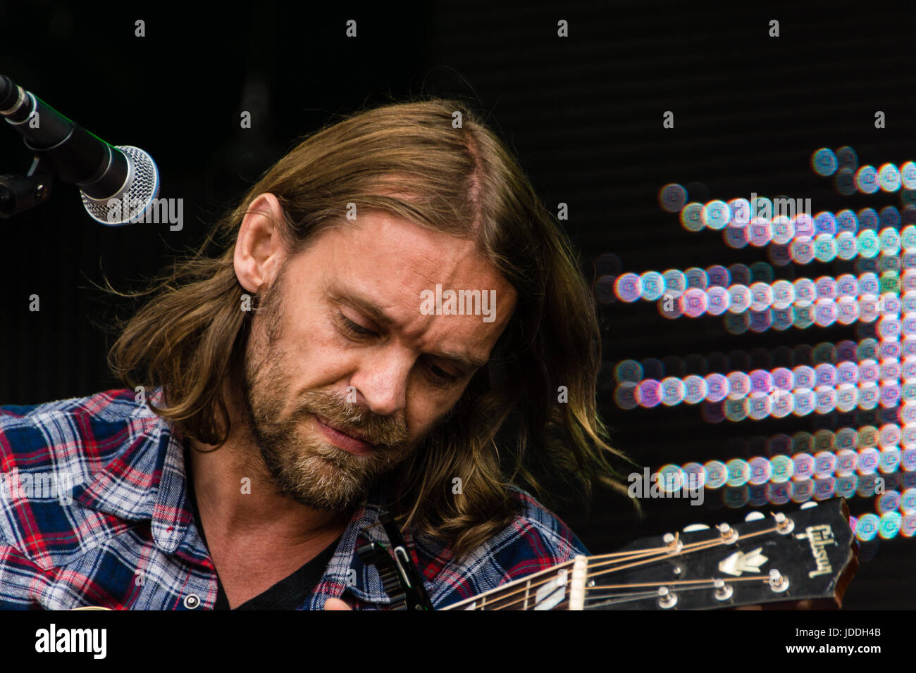 Kiel, Germany. 19th June, 2017.The singersongwriter Pohlmann is ...