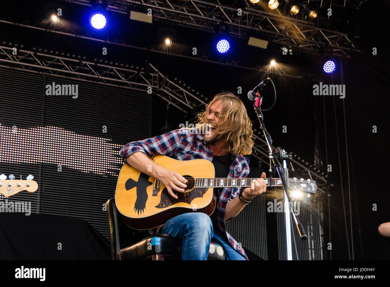 Kiel, Germany. 19th June, 2017.The singersongwriter Pohlmann is ...