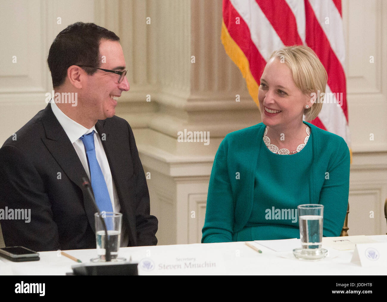 Julie sweet accenture hi-res stock photography and images - Alamy