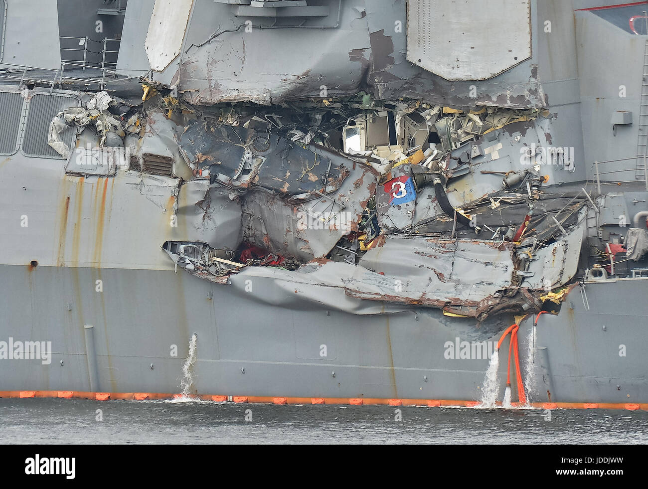 Uss fitzgerald ddg 62 hi-res stock photography and images - Alamy