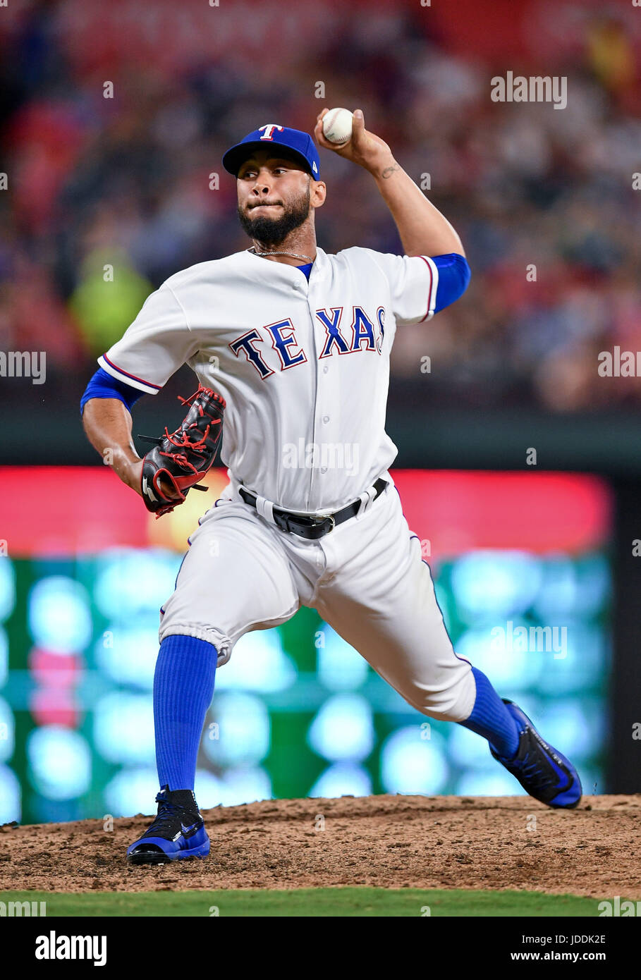June 16th, 2017:.Texas Rangers relief pitcher Dario Alvarez (39 ...