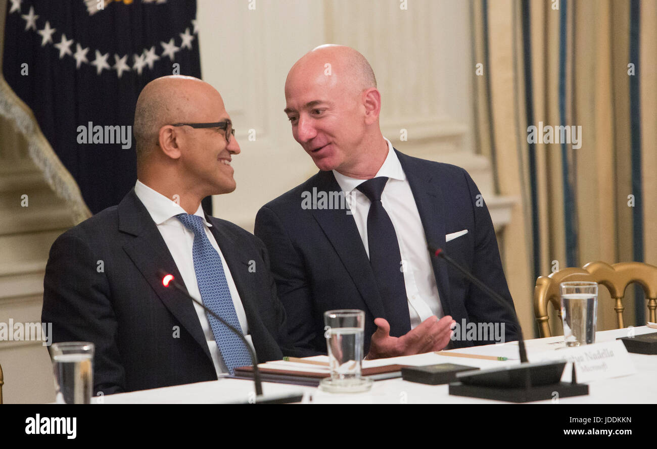 Jeff bezos hi-res stock photography and images - Alamy