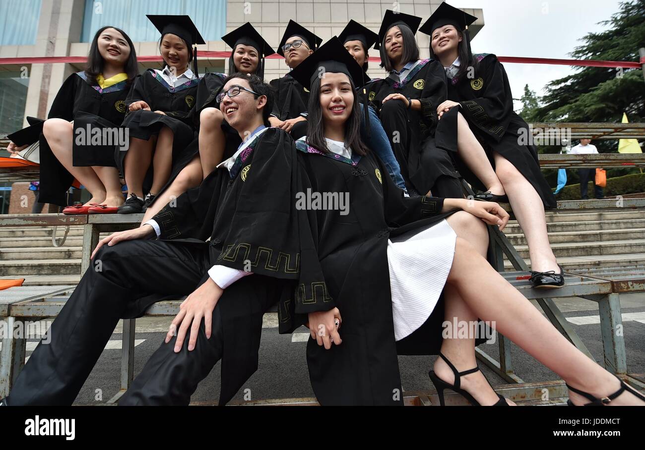 Hefei, China's Anhui Province. 20th June, 2017. Graduates pose for ...