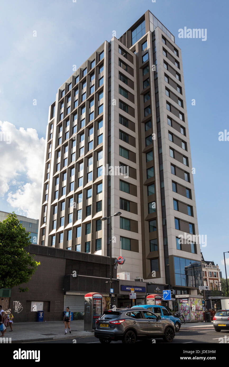 Vantage point archway hi-res stock photography and images - Alamy