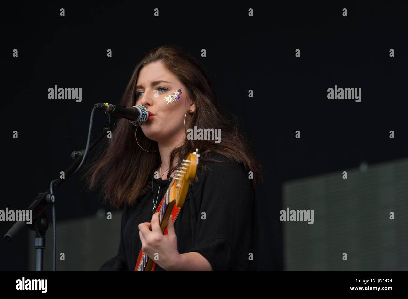 Hannah thompson hi-res stock photography and images - Alamy