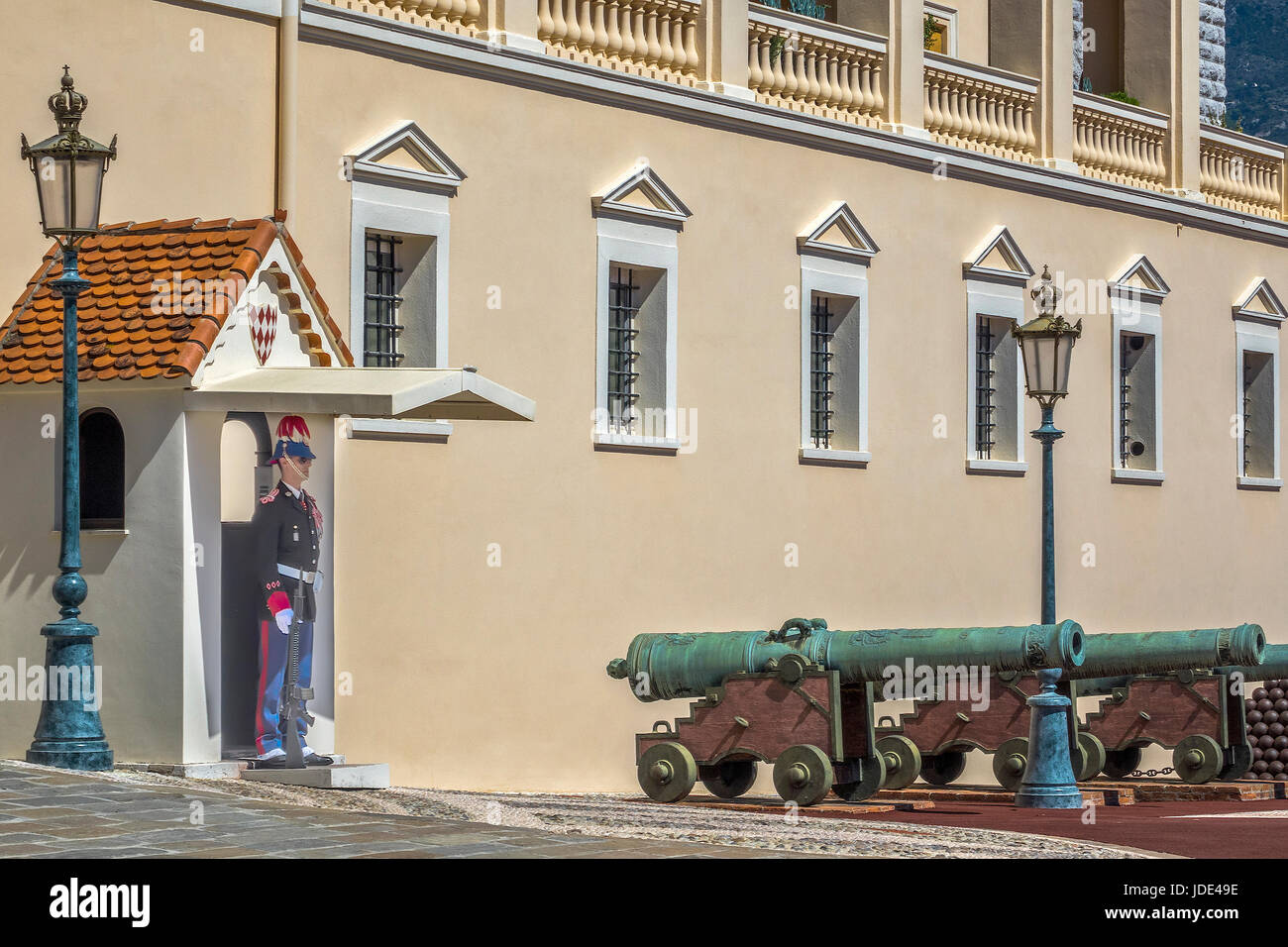 Guard In Sentry Box Royal Palace Monte Carlo Monaco Stock Photo - Alamy