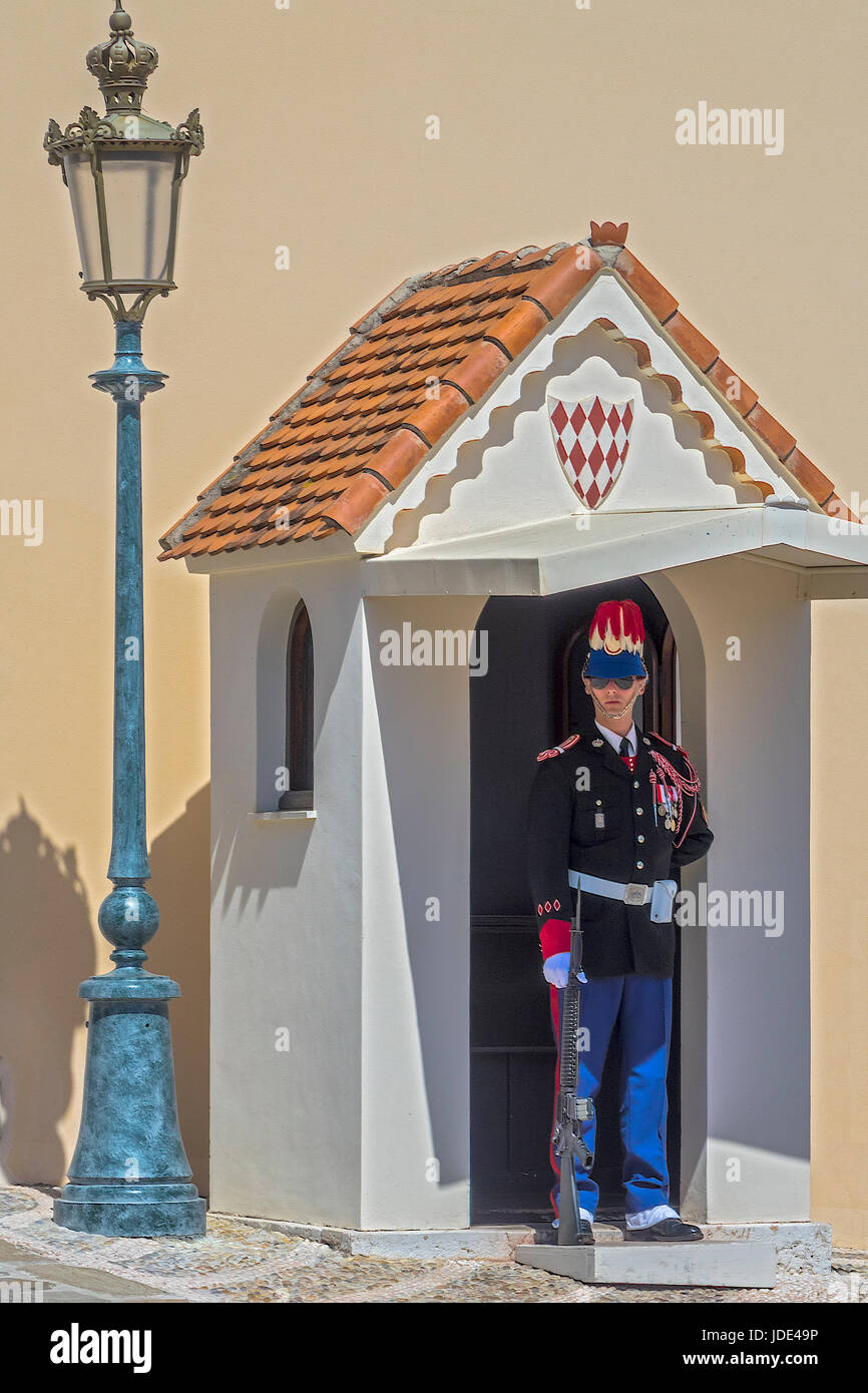Guard In Sentry Box Royal Palace Monte Carlo Monaco Stock Photo - Alamy