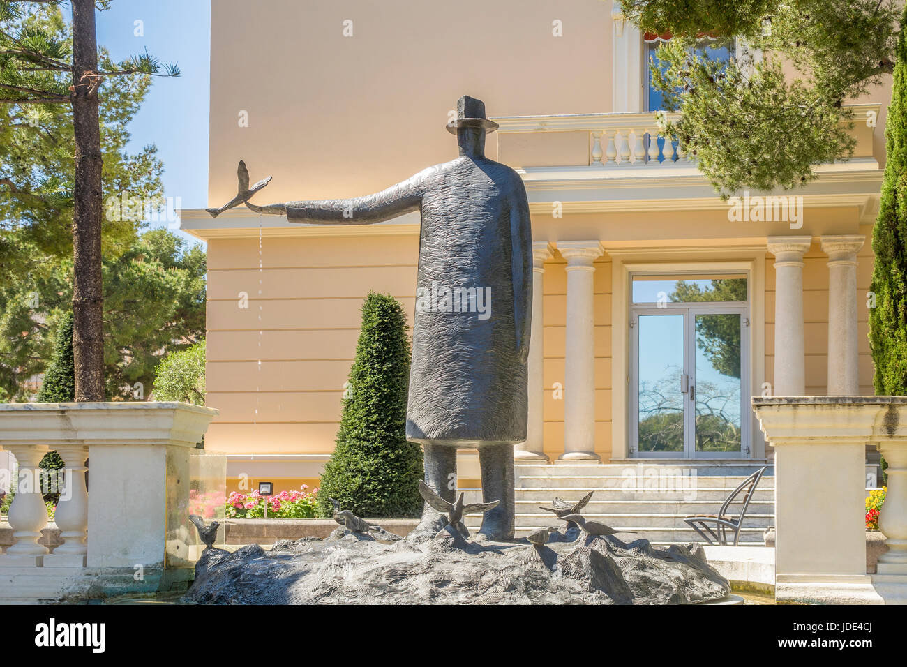 The Bird Fountain, Statue, Monte Carlo, Monaco Stock Photo - Alamy
