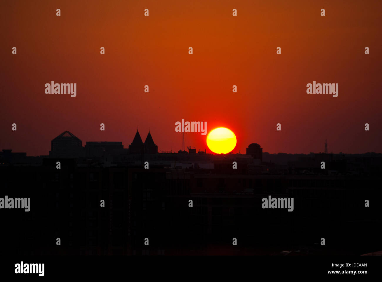 Dc sunset skyline hi-res stock photography and images - Alamy