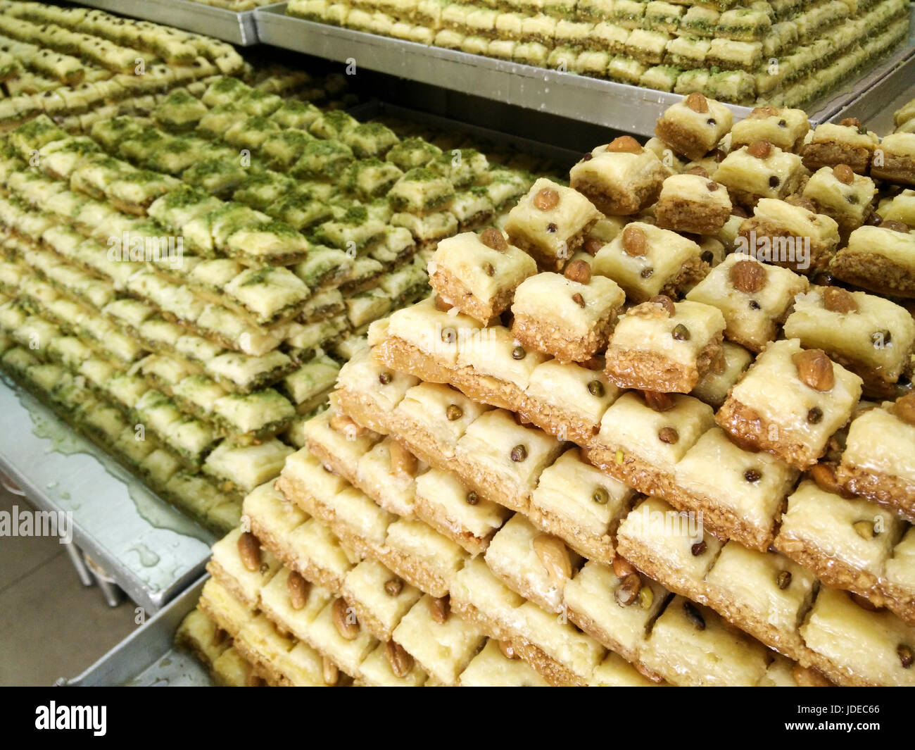 Cake shop middle east hi-res stock photography and images - Alamy