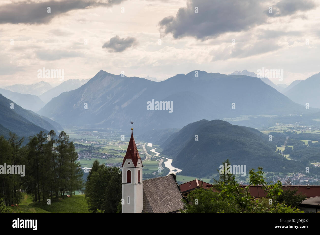 Churches of the alps hi-res stock photography and images - Alamy