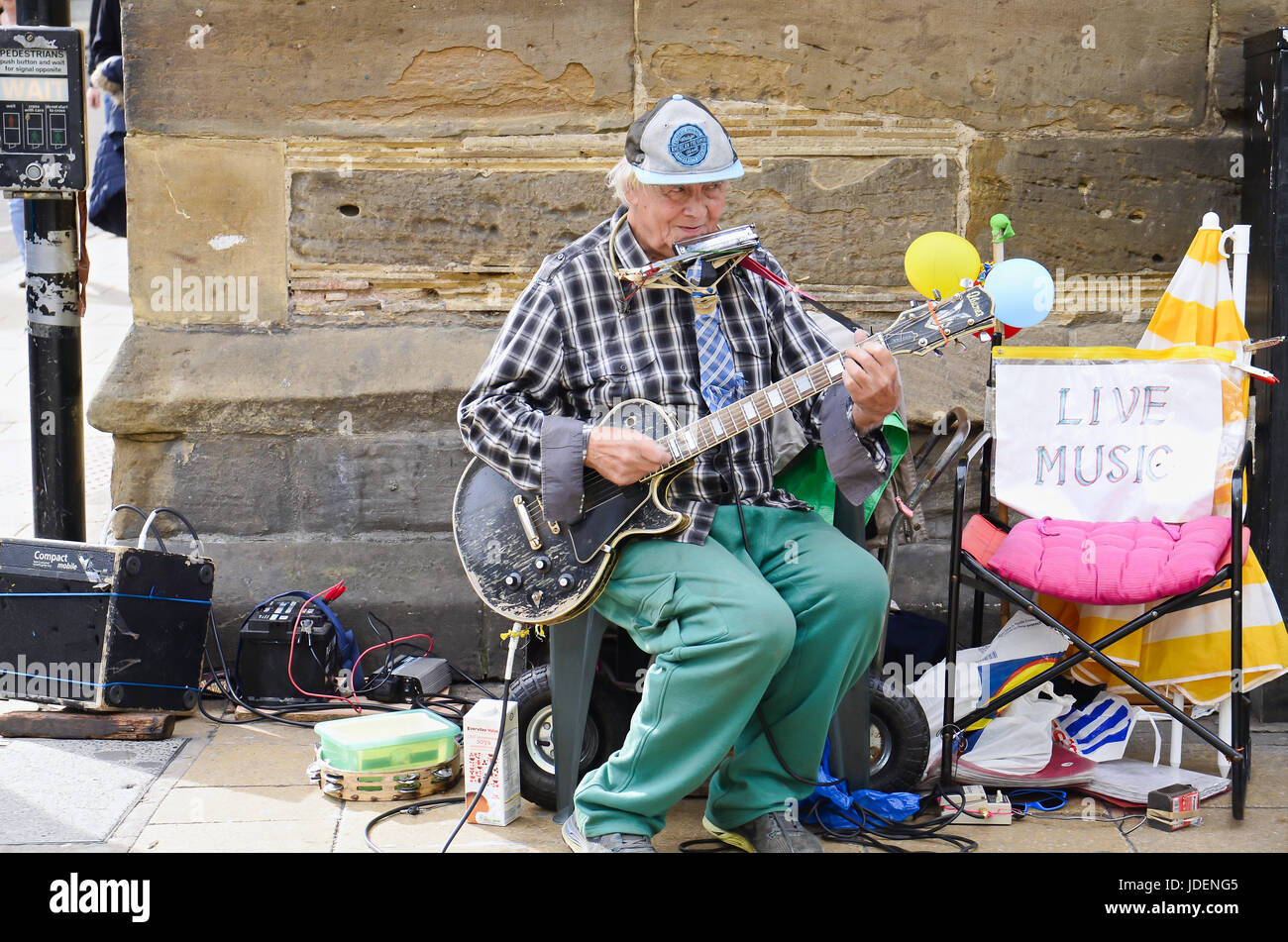 Street band play in York UK, music promotion, tourist attraction, the ...