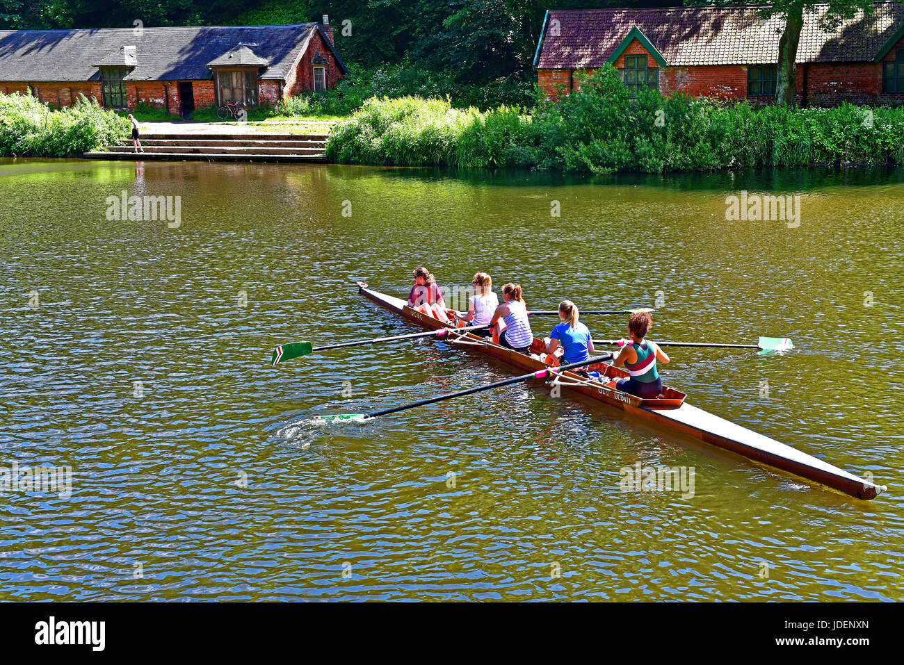 Vintage university boat club hi-res stock photography and images - Alamy