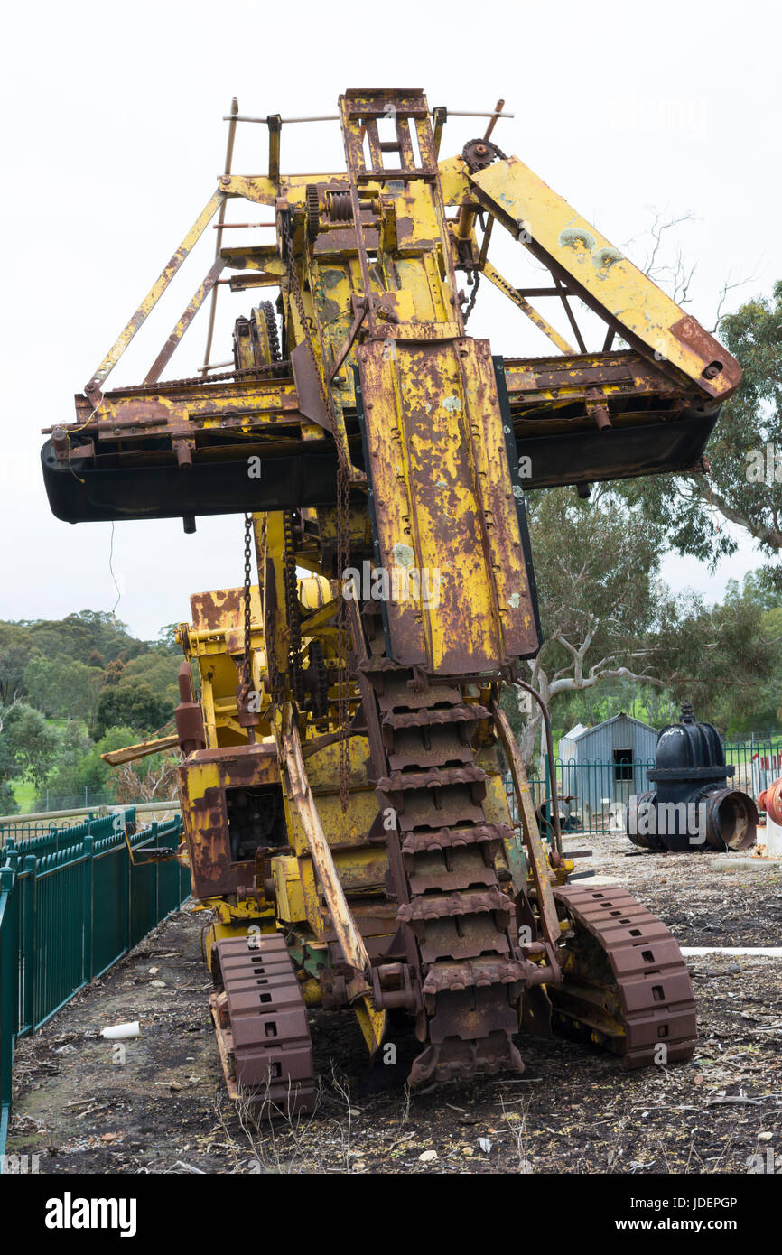 Old decommissioned rusting machinery at the Whispering Wall, Barossa ...