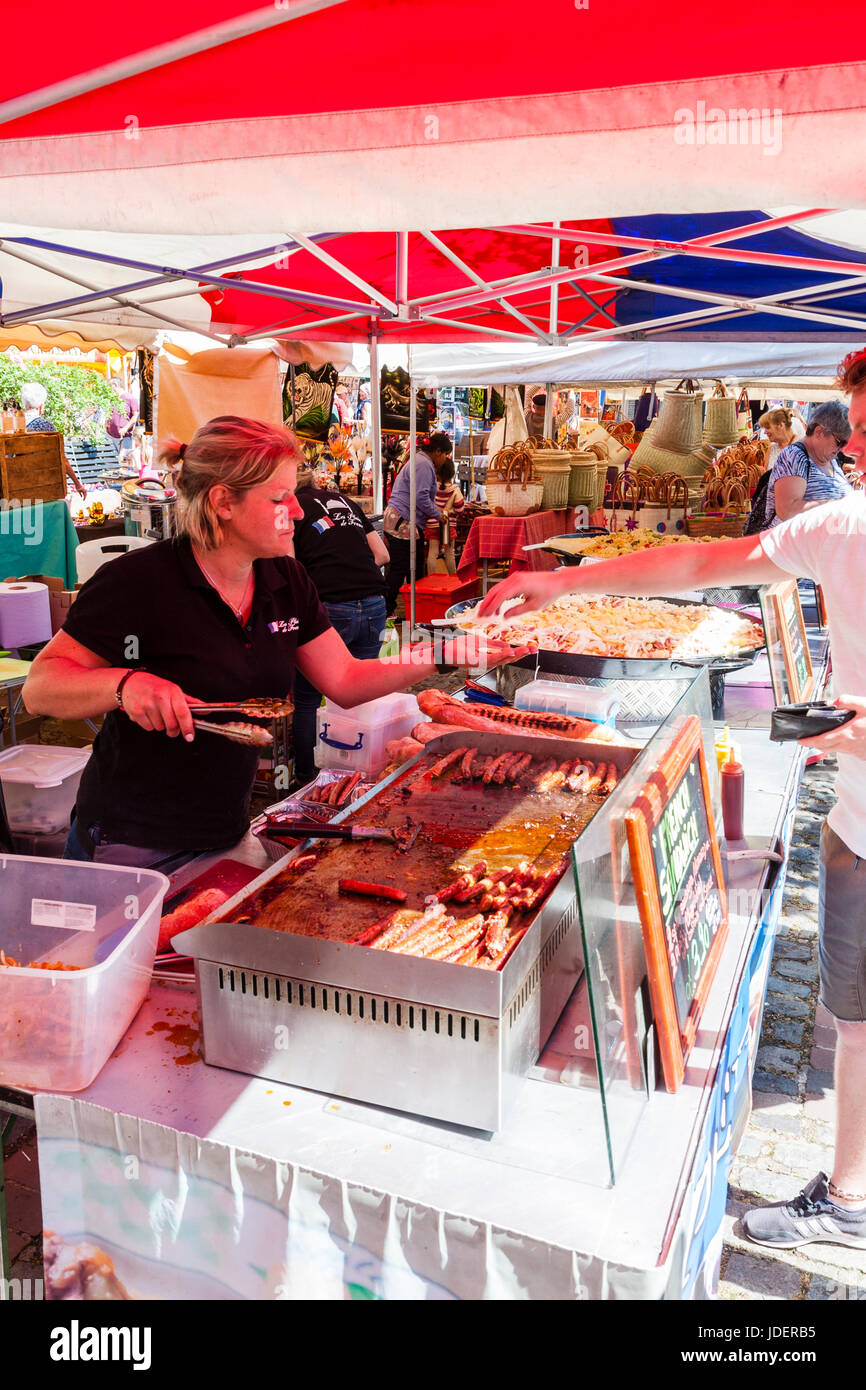 French hot food stall at market in Sandwich town, Le Weekend event ...