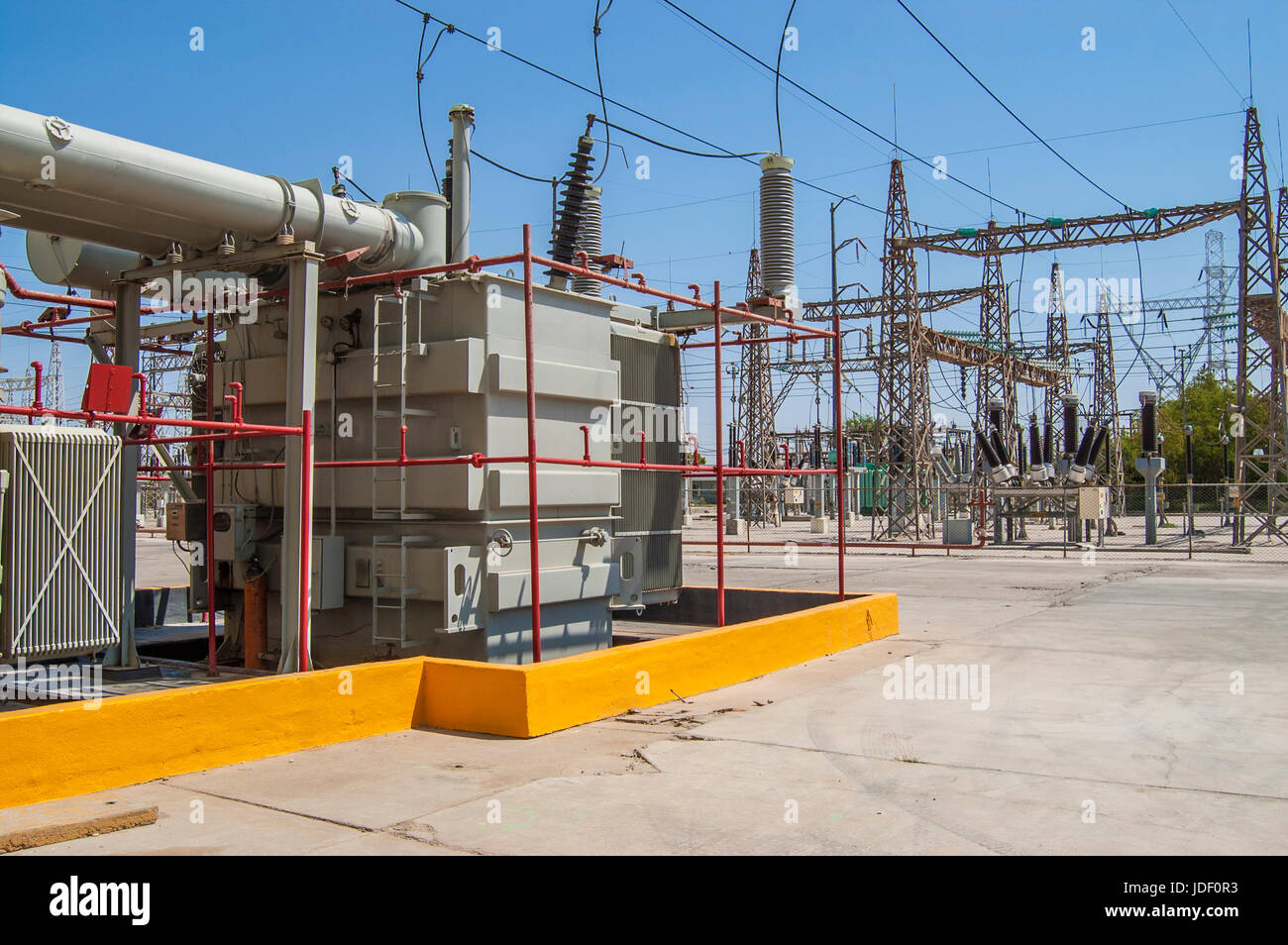 Geothermal substation hi-res stock photography and images - Alamy