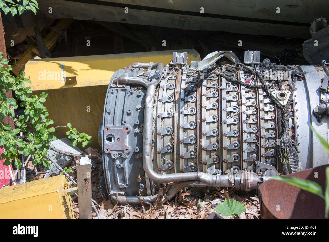 Airplane junkyard hi-res stock photography and images - Alamy