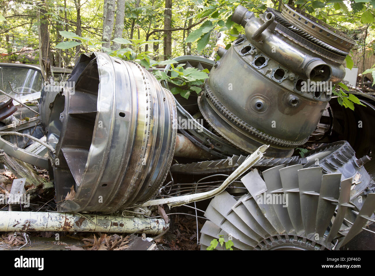 Airplane junkyard hi-res stock photography and images - Alamy