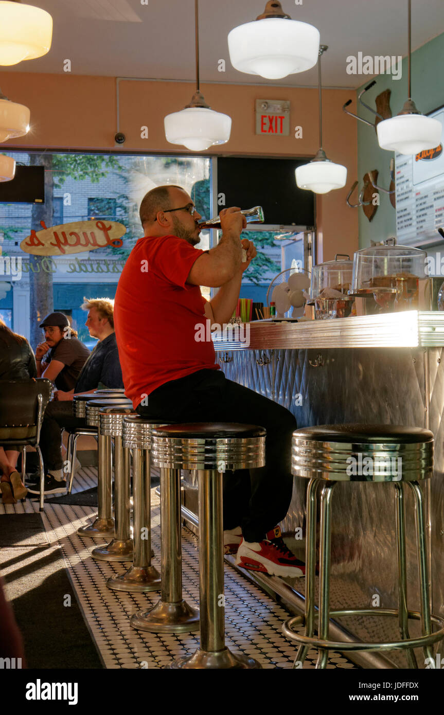1950s lunch counter hi-res stock photography and images - Alamy