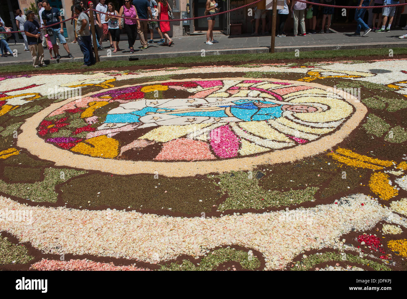 Infiorata genzano hi-res stock photography and images - Alamy