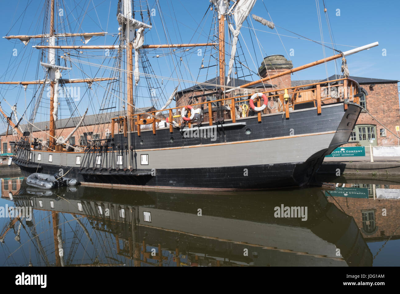 Three-masted barque Earl of Pembroke in Gloucester docks for repairs ...