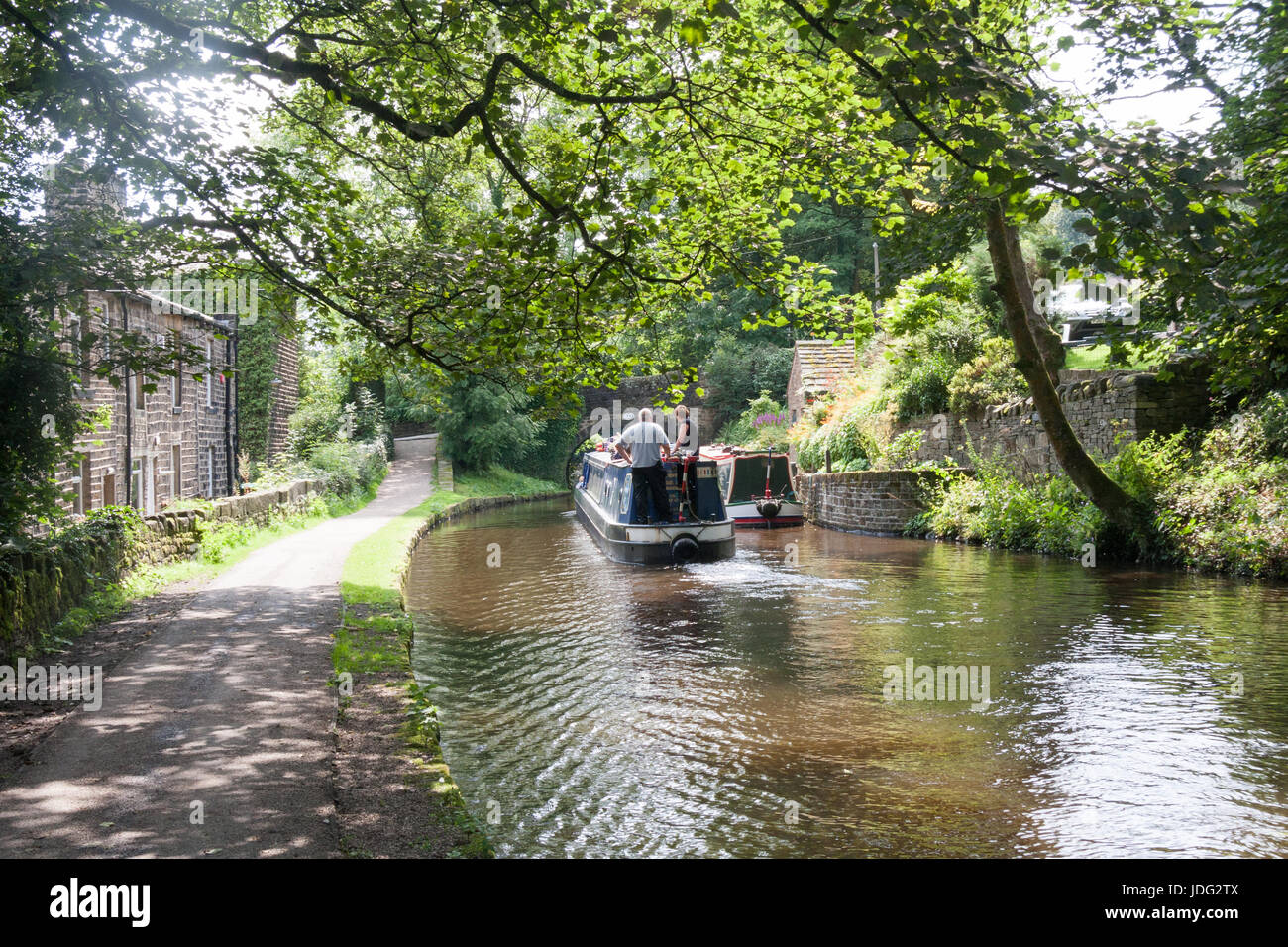Diggle canal hi-res stock photography and images - Alamy