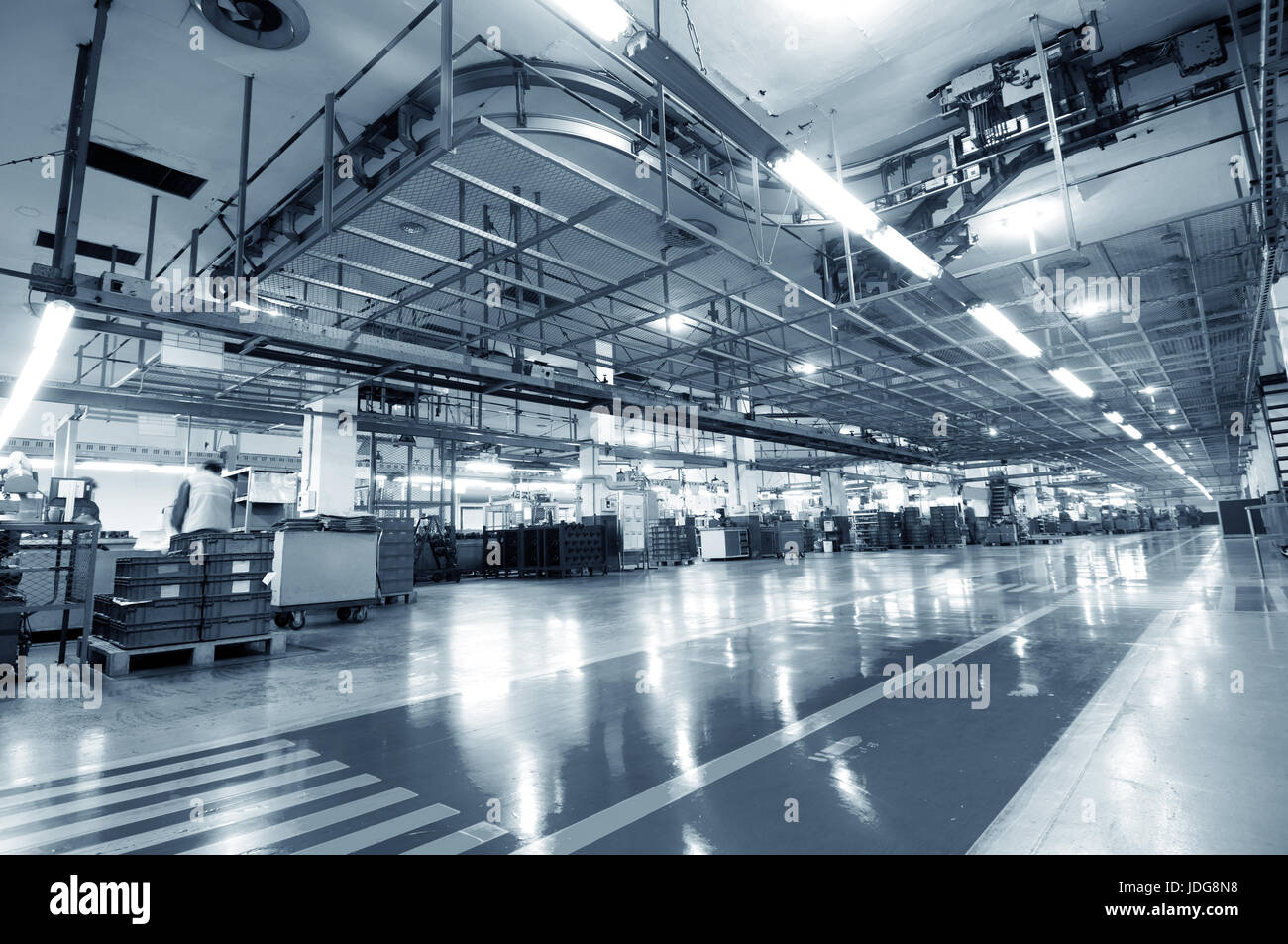 Production of automobile engine plant Stock Photo - Alamy