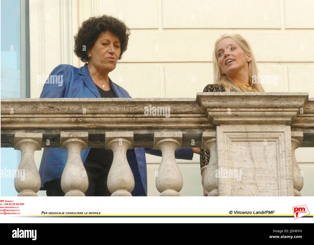 Roma stone sharon fendi carla Stock Photo - Alamy