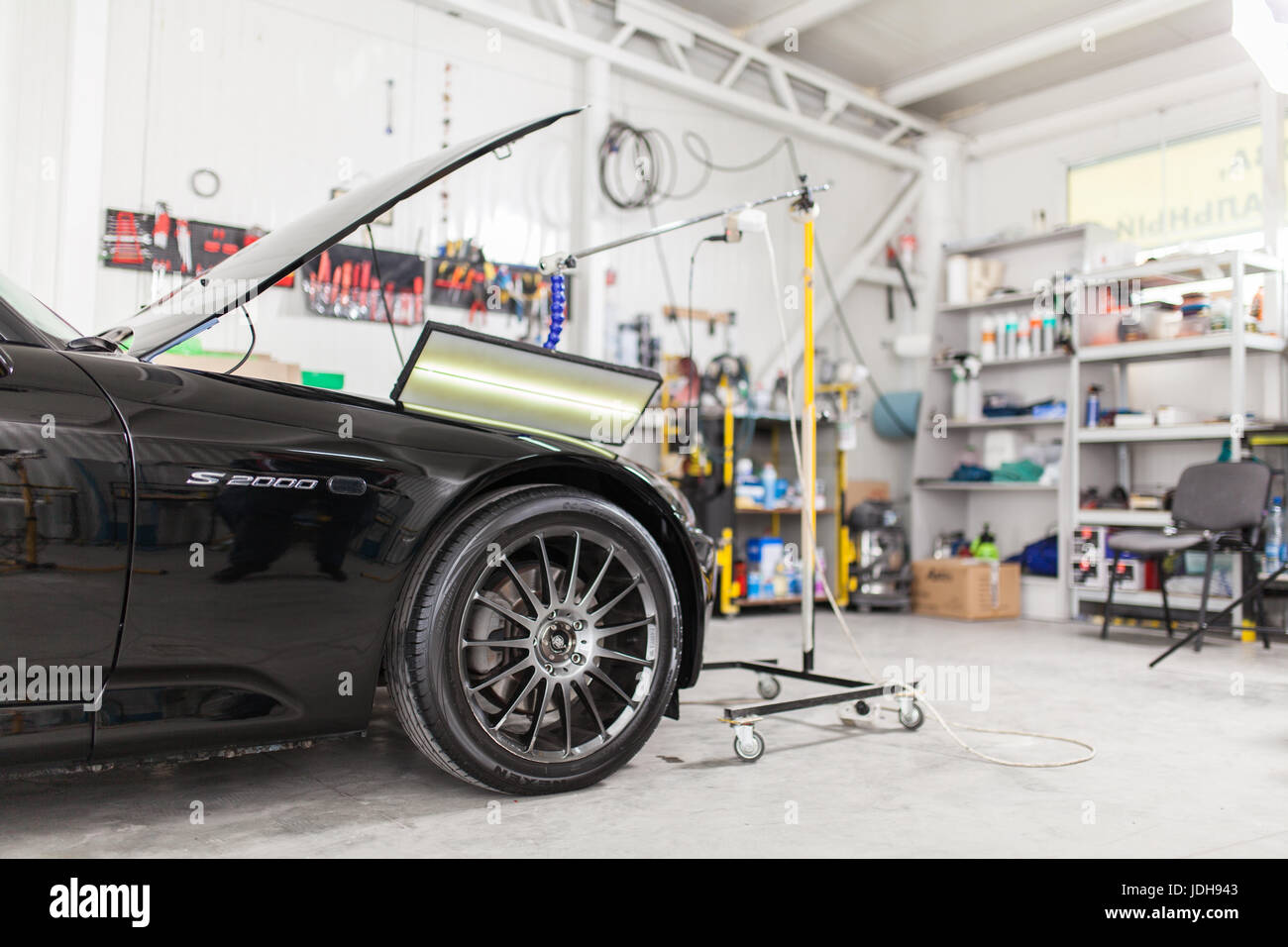 Mechanic workshop hi-res stock photography and images - Alamy