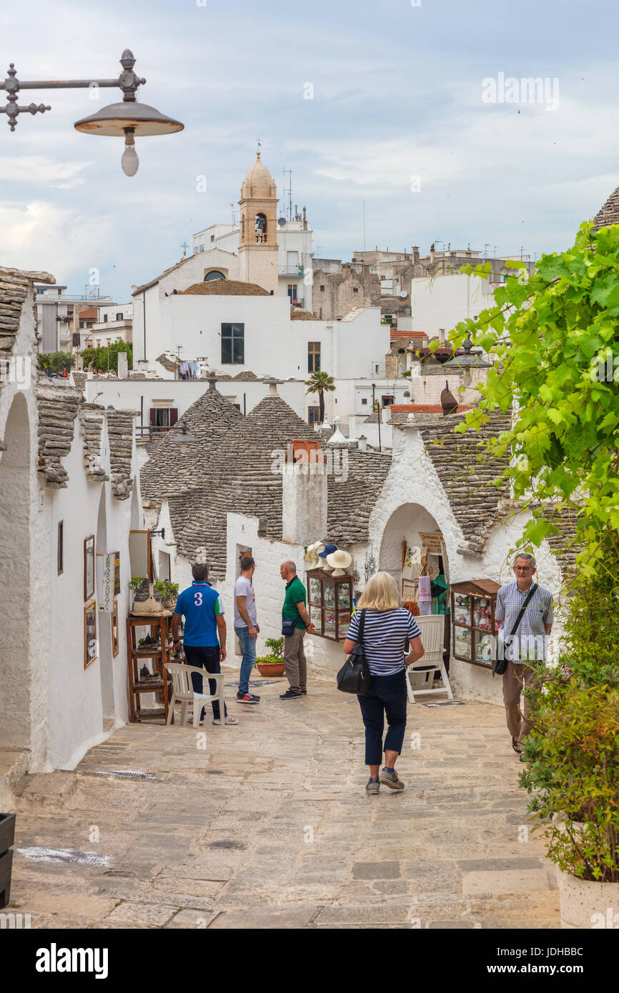 Alberobello village hi-res stock photography and images - Alamy