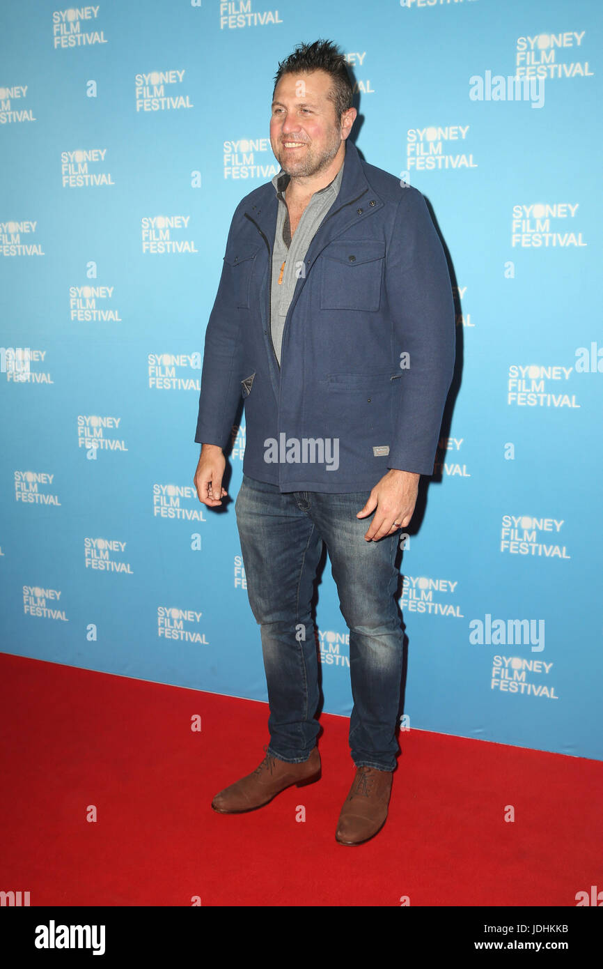 Jason Stephens arrives on the red carpet for the Australian Premiere of ...