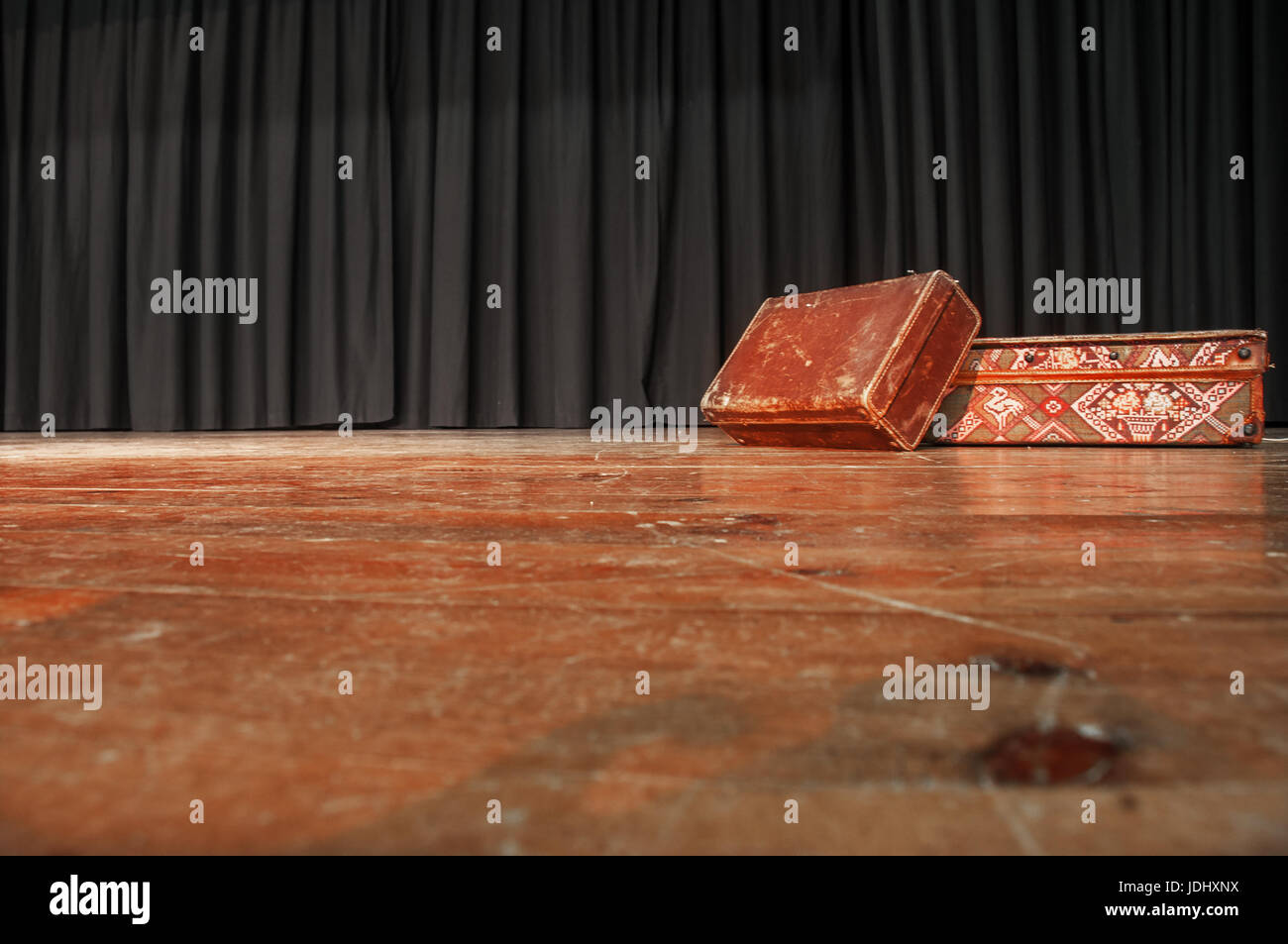 Old stage act hi-res stock photography and images - Alamy
