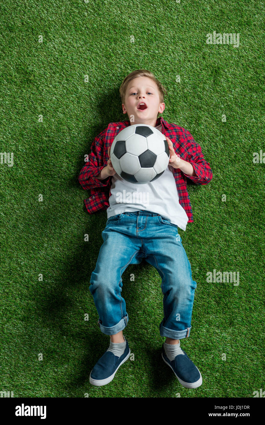 Kid football top view hi-res stock photography and images - Alamy