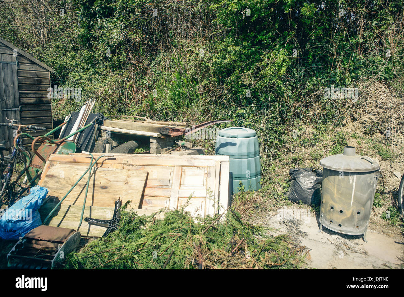 Back yard mess hi-res stock photography and images - Alamy