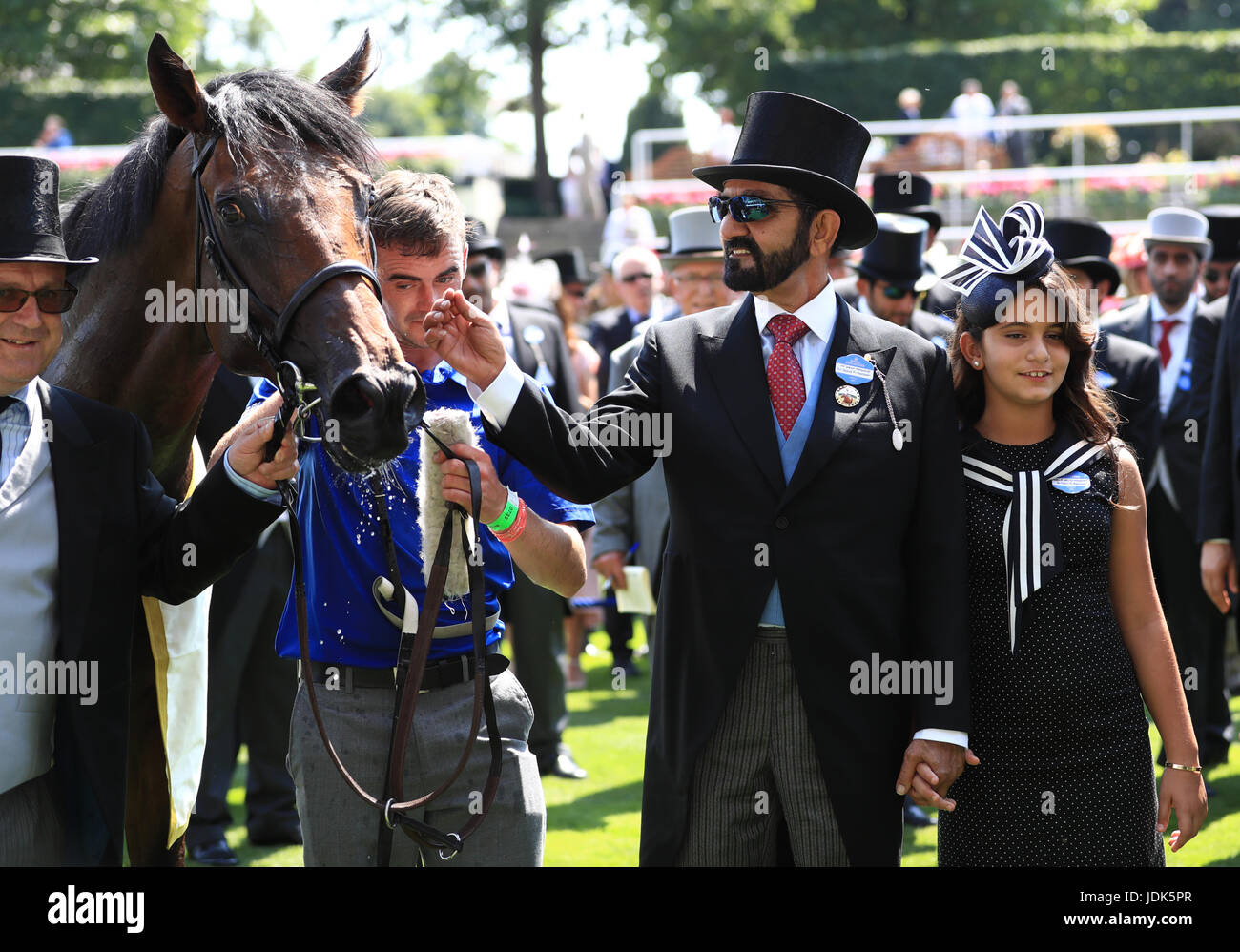 Sheikh Mohammed bin Rashid Al Maktoum and daughter in the winners ...