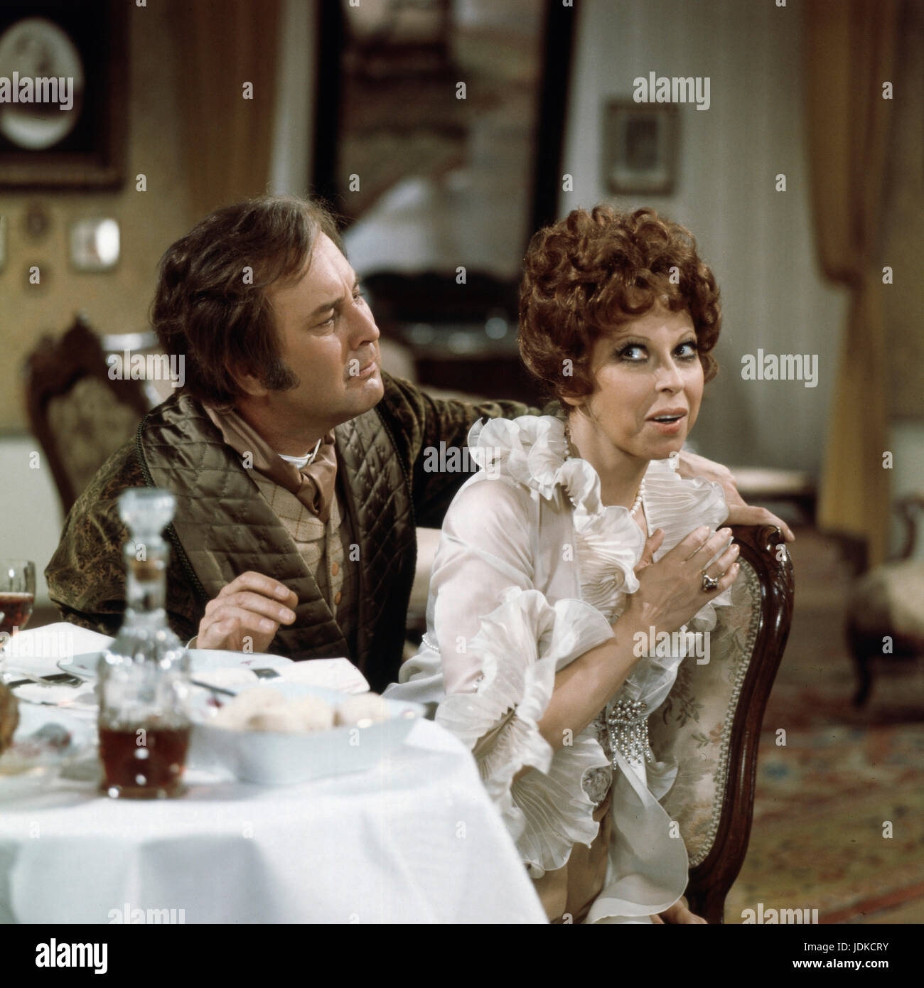 Joyce cuoco hi-res stock photography and images - Alamy