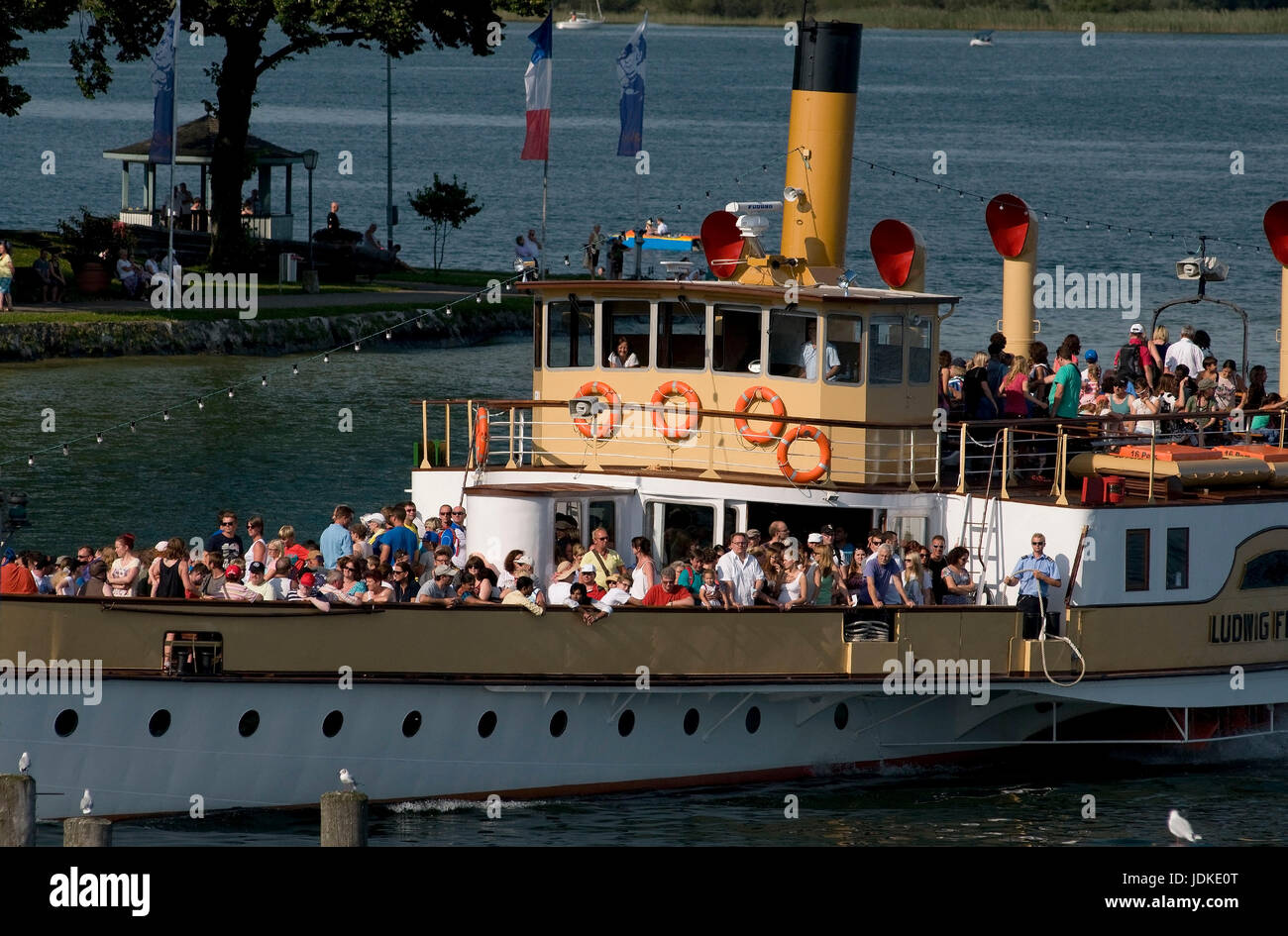 Europe, Germany, Bavaria, Lake Chiem, Chiemgau, Prien floor, shovel ...