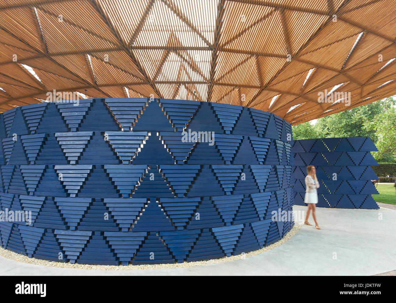 Hyde Park, London, UK. 20th Jun, 2017. Serpentine Pavilion 2017 by ...