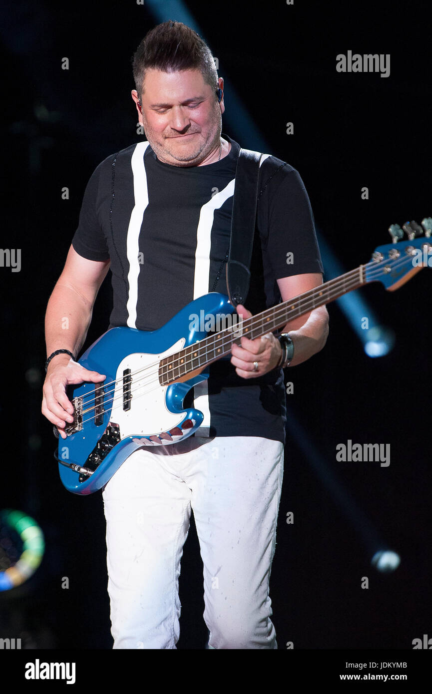 Jun. 9, 2017 - Nashville, Tennessee; USA - Bass Guitarist JAY DEMARCUS ...