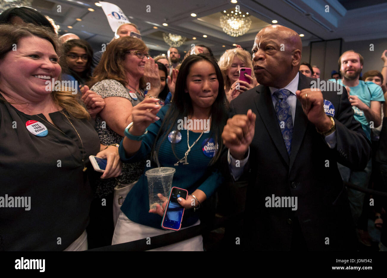 Stage crowd atlanta hi-res stock photography and images - Alamy