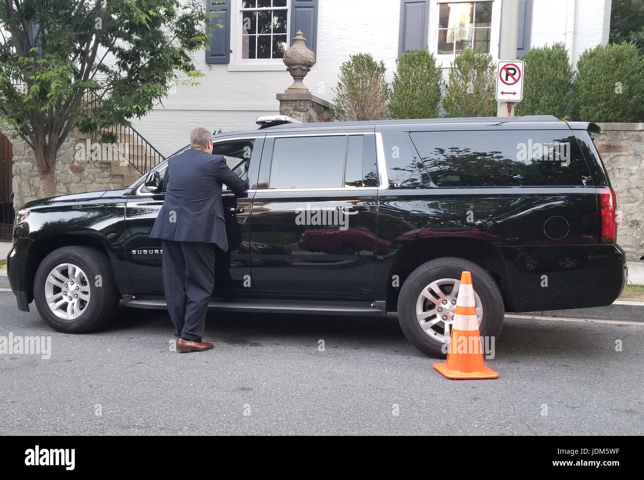 Secret service agents hi-res stock photography and images - Alamy