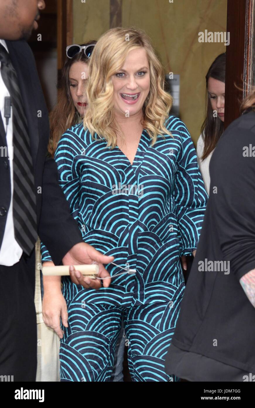 Amy poehler out celebrity candids hi-res stock photography and images ...
