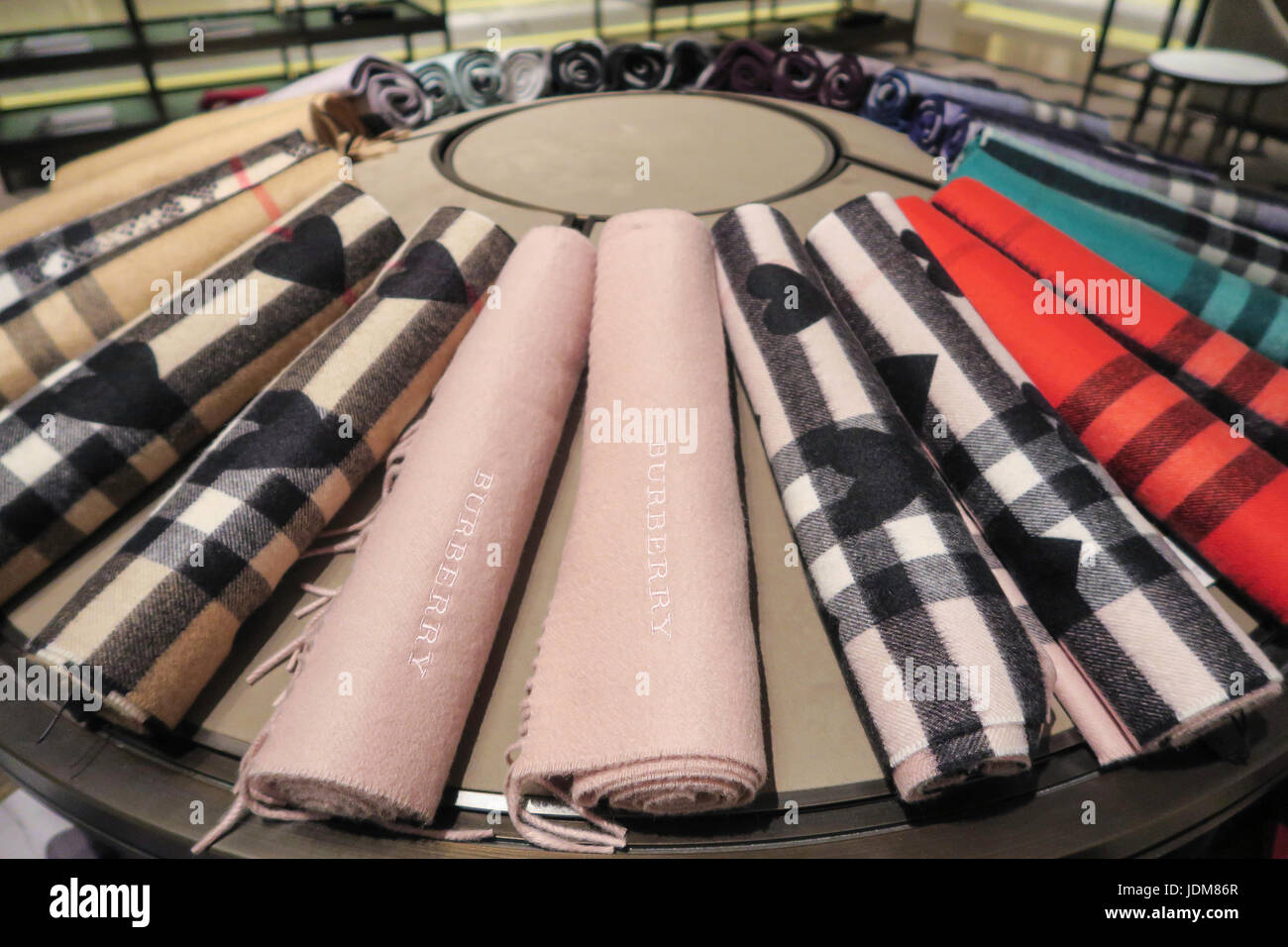 Saks Fifth Avenue Flagship Department Store, NYC, USA Stock Photo - Alamy