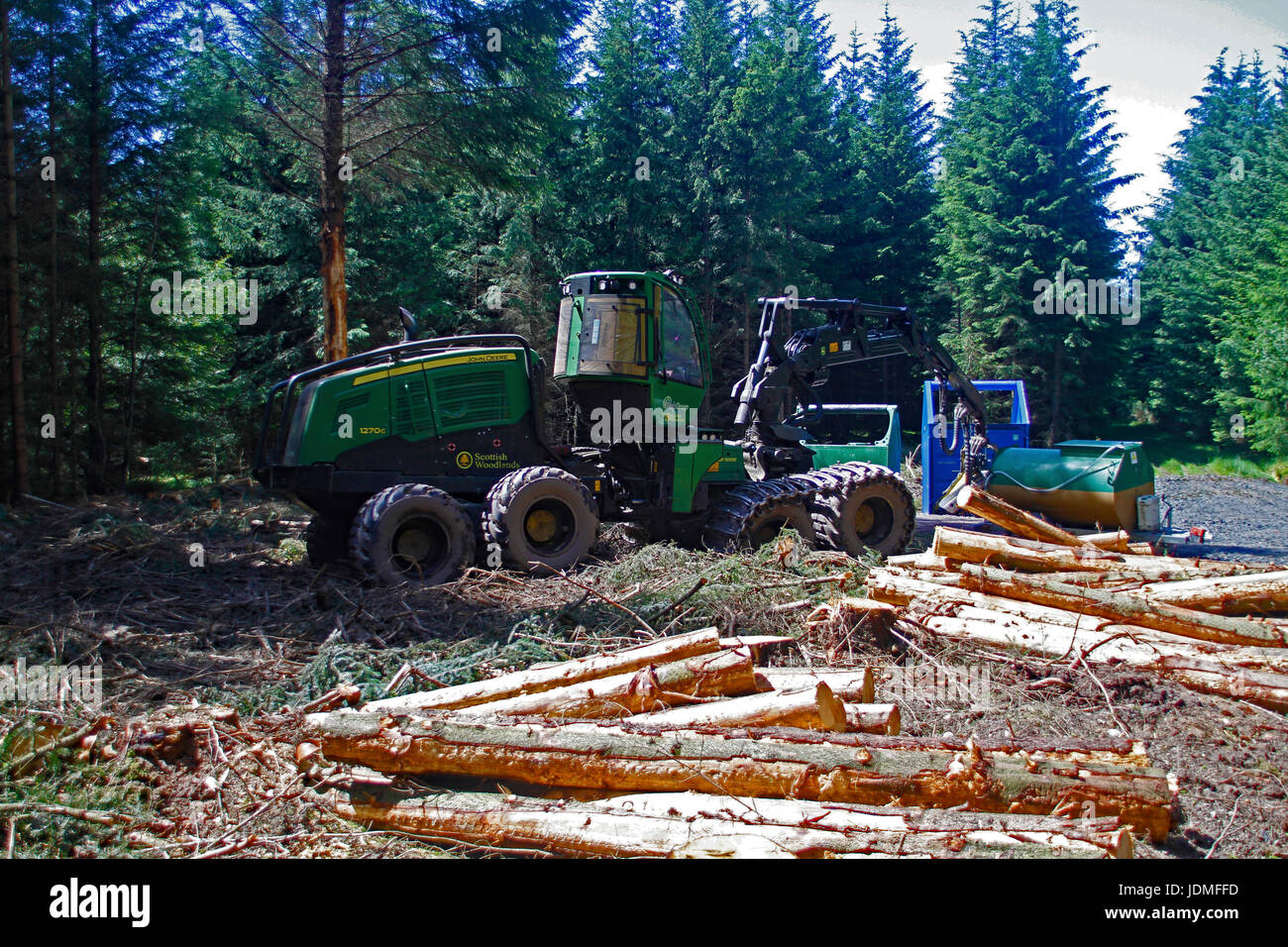 Tracked wheels hi-res stock photography and images - Alamy