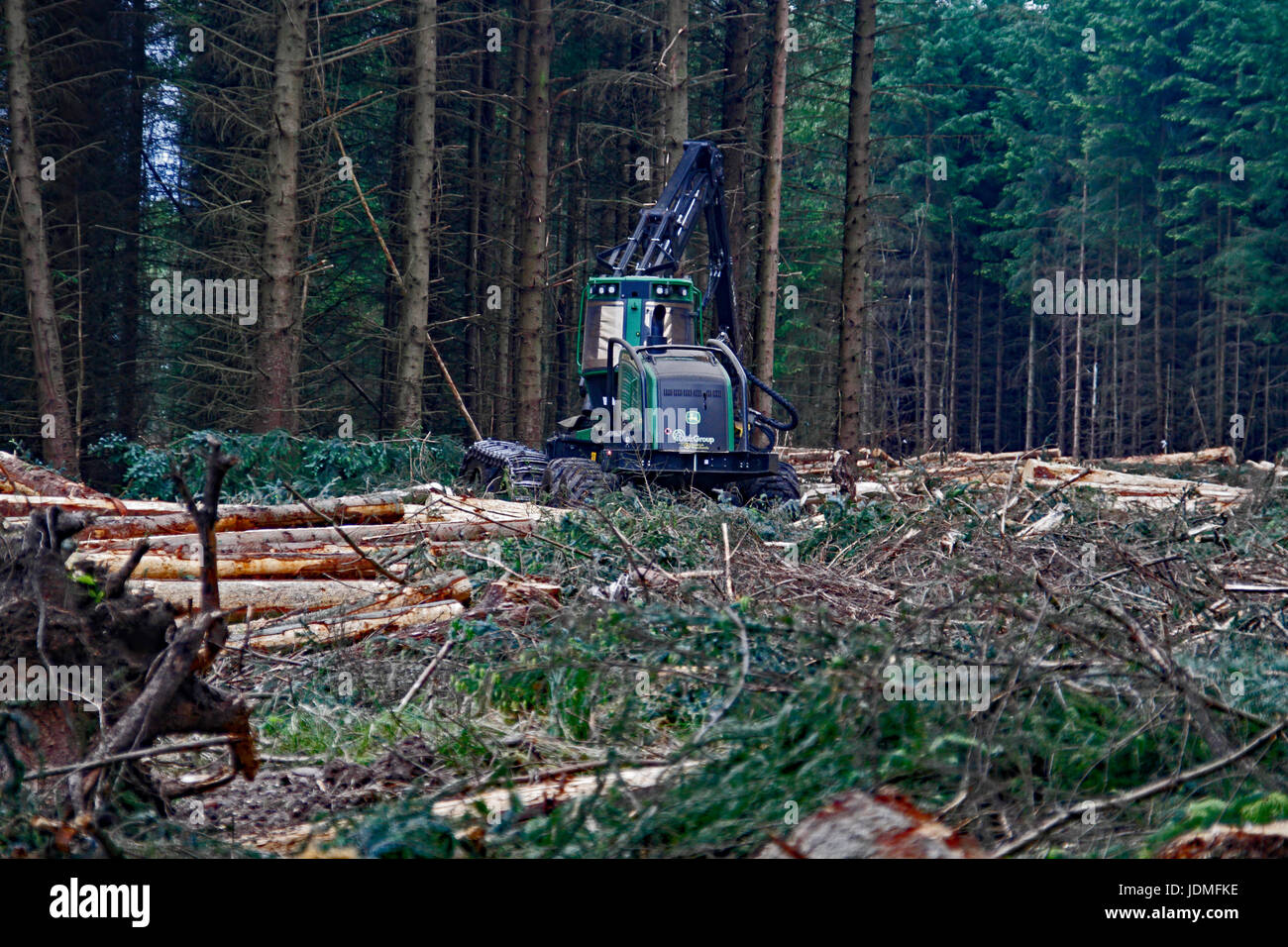 Long reach machine hi-res stock photography and images - Alamy